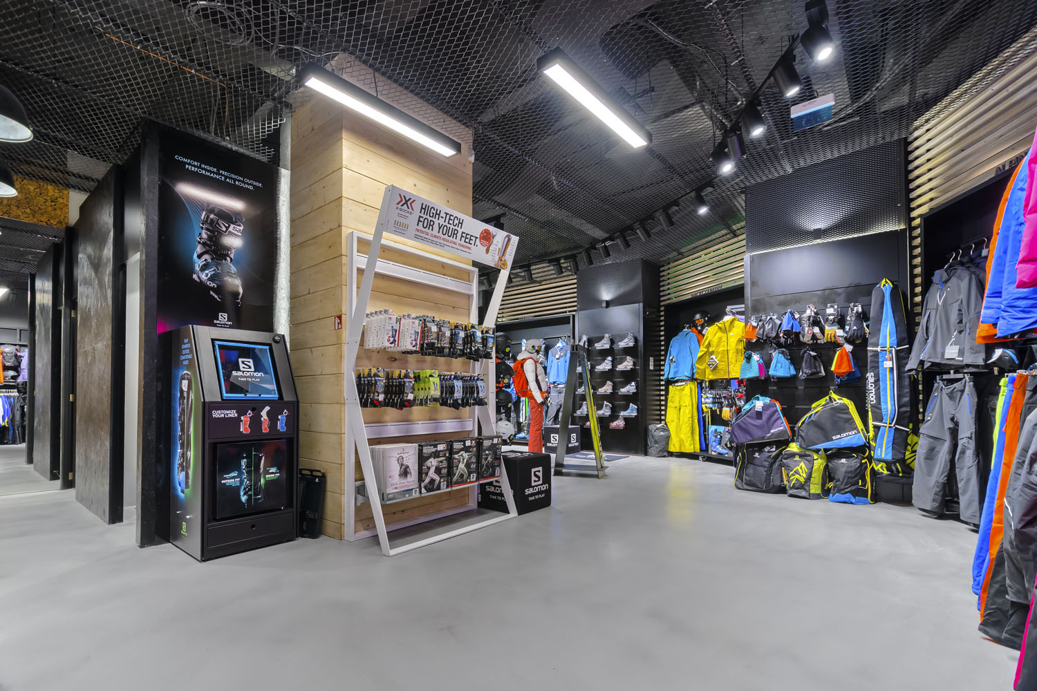 Salomon store in Bucharest - Idealwork: concrete finishes for internal ...
