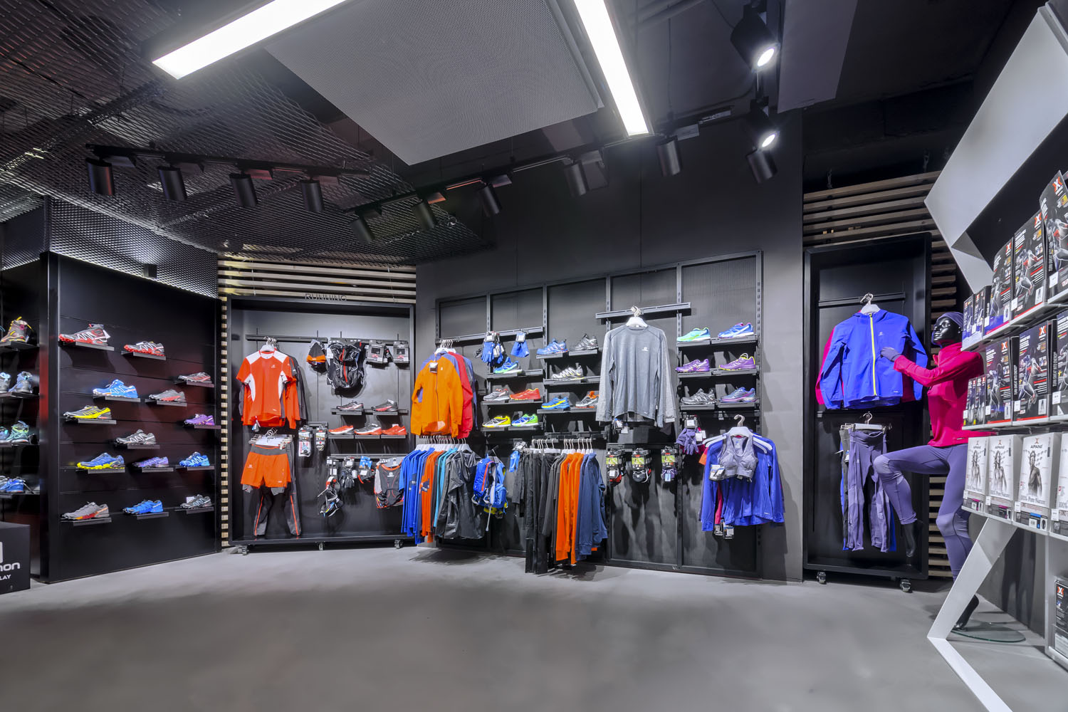 Salomon store in Bucharest - Idealwork: concrete finishes for internal ...
