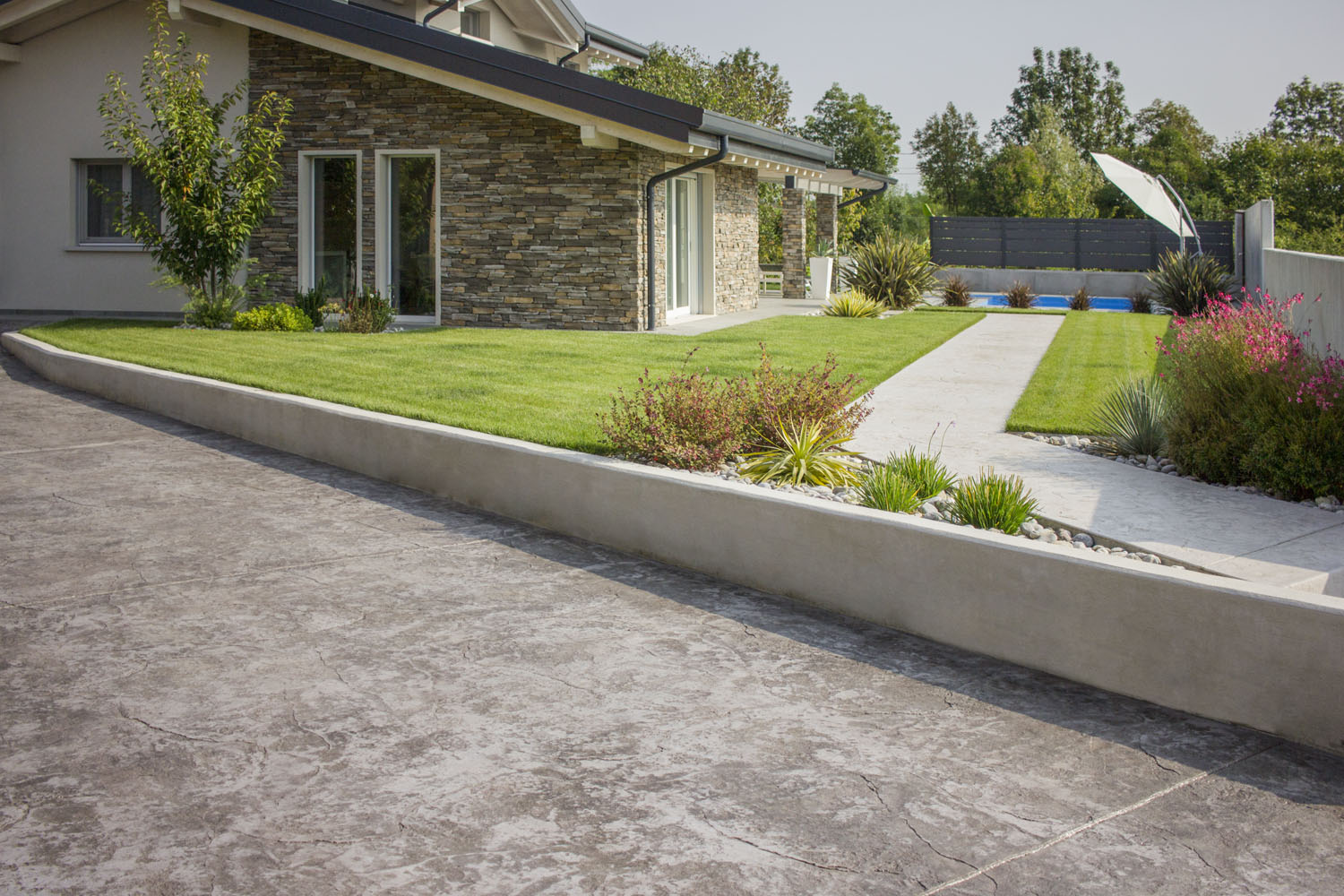 Exterior of private residence - Idealwork: concrete finishes for ...