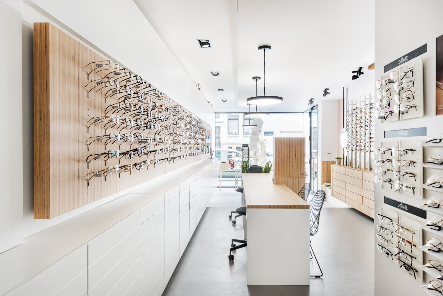 Optical shop in Belgium - Idealwork: concrete finishes for internal and ...