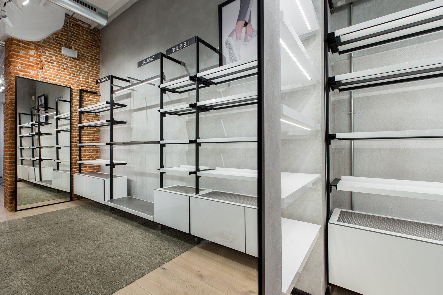 Geox store in Madrid - Idealwork: concrete finishes for internal and ...