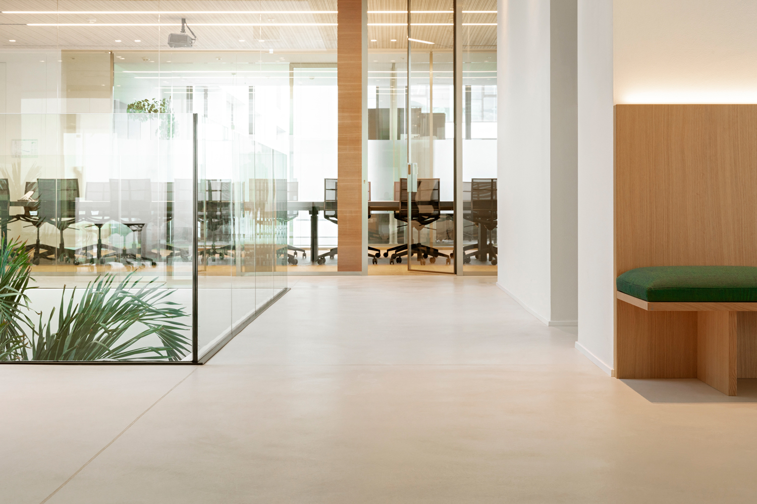 Microgate office in Bolzano - Idealwork: concrete finishes for internal ...