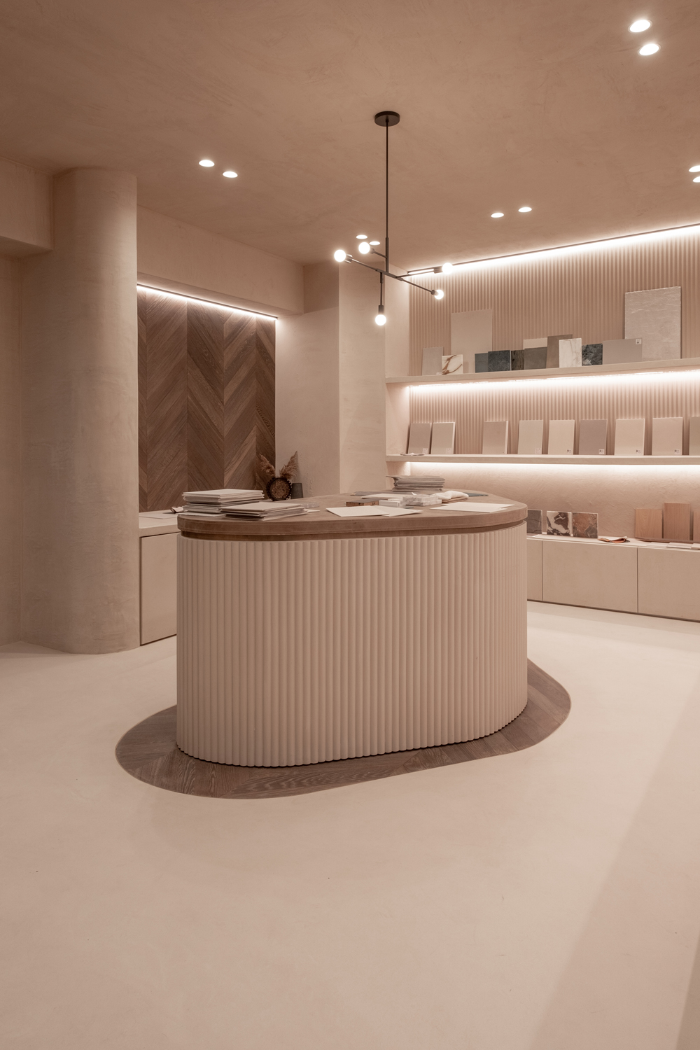 Texture Painting Showroom - Idealwork: concrete finishes for internal ...