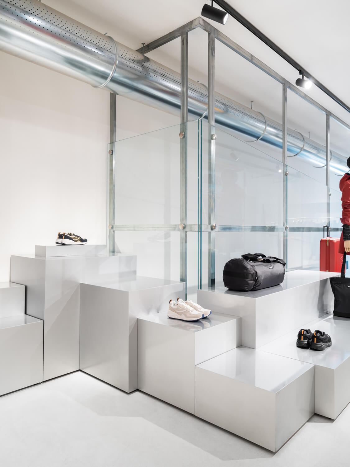 K-Way Store - Idealwork: concrete finishes for internal and external use