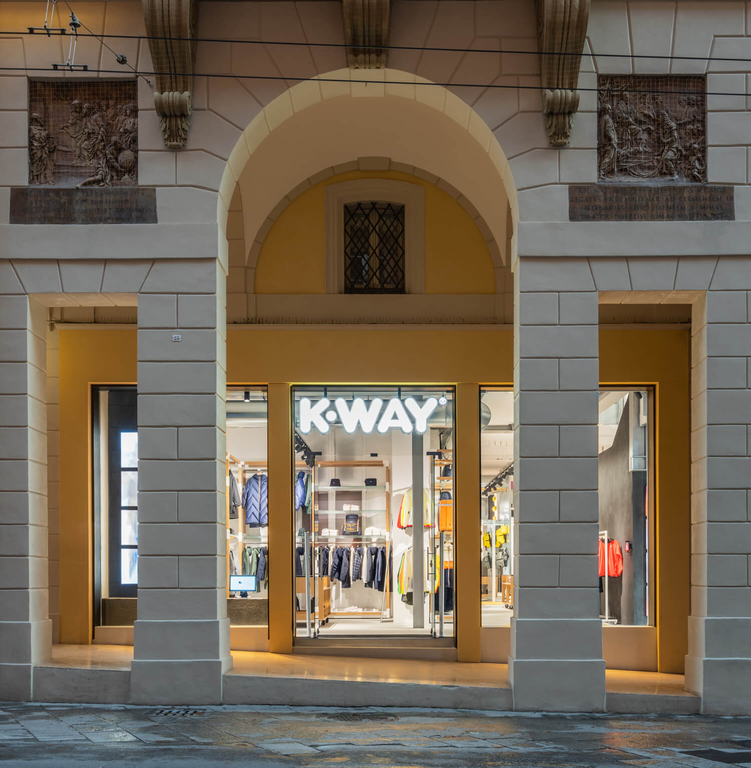 K-Way Store - Idealwork: concrete finishes for internal and external use