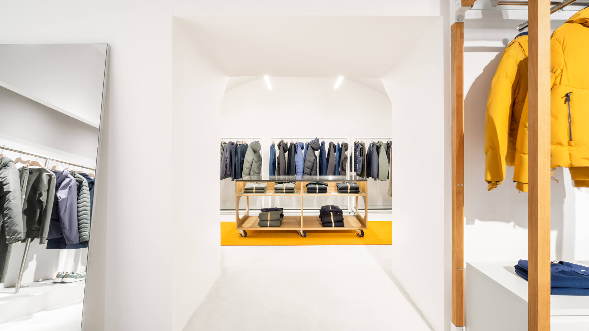 K-Way Store - Idealwork: concrete finishes for internal and external use