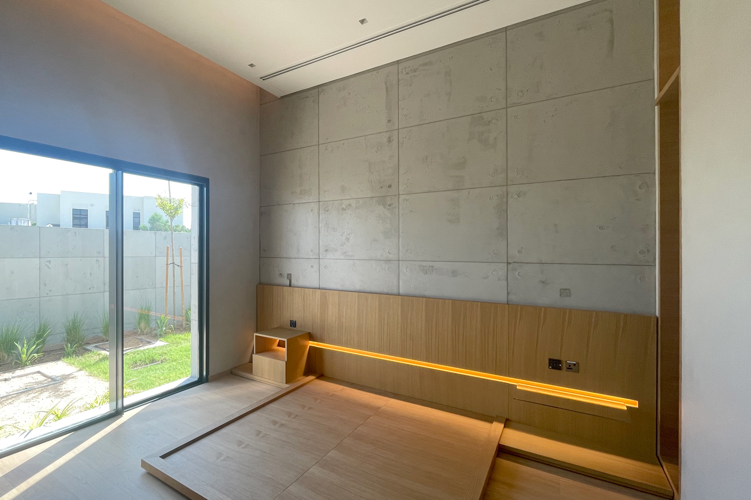 Private villa in Dubai - Idealwork: concrete finishes for internal and external use