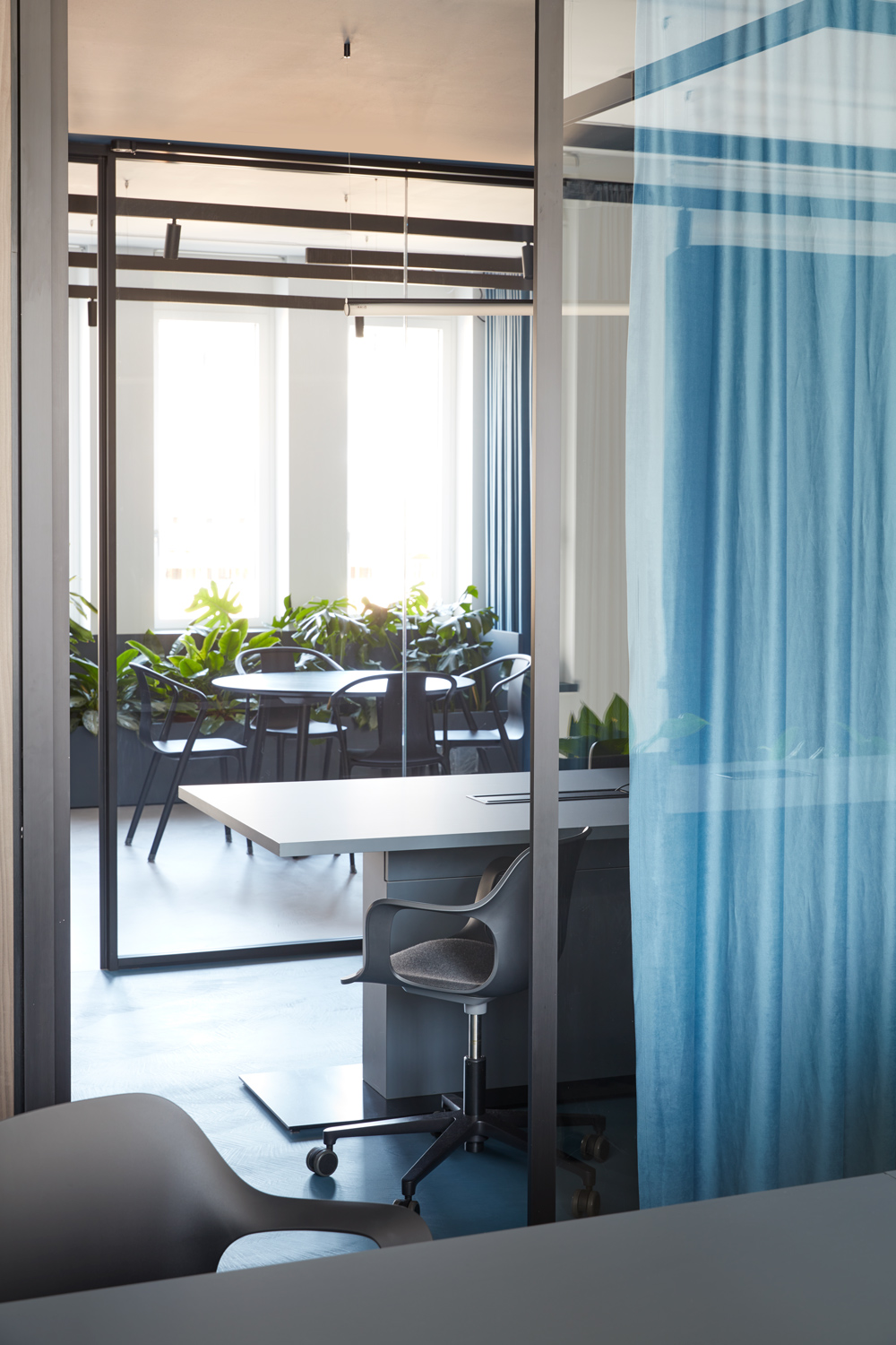 Mind the Value Offices in Milan - Idealwork: concrete finishes for ...