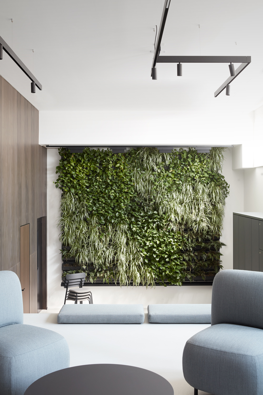 Mind the Value Offices in Milan - Idealwork: concrete finishes for ...