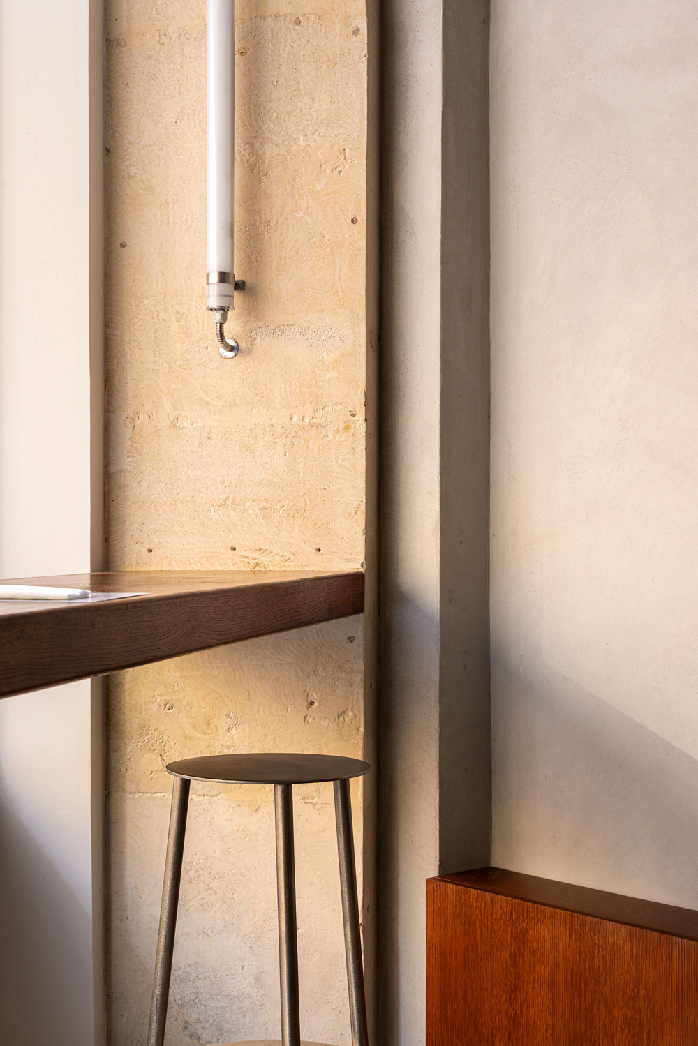 Restaurant Cult in Paris - Idealwork: concrete finishes for internal ...
