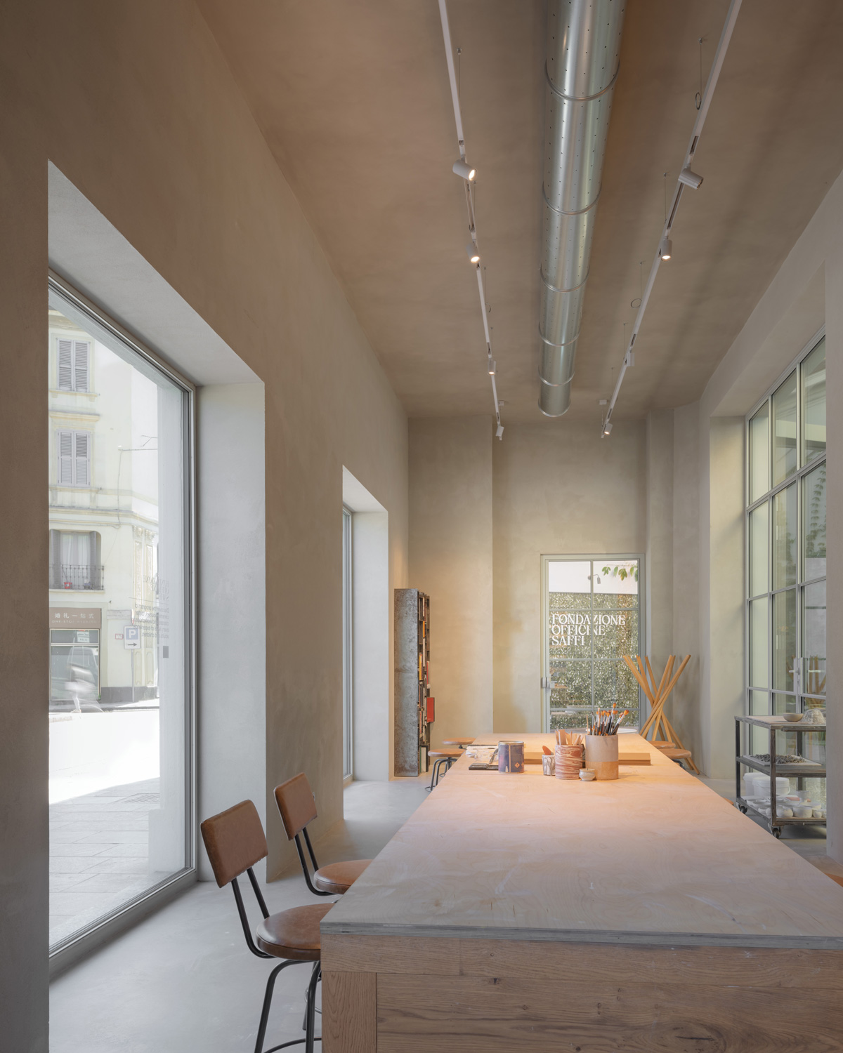 Fondazione Officine Saffi in Milan - Idealwork: concrete finishes for ...
